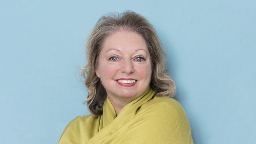 Reading guide: Beyond Black by Hilary Mantel | The Booker Prizes