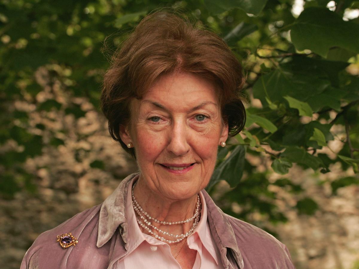 The Bay of Noon by Shirley Hazzard: A jewel of a coming-of-age drama ...