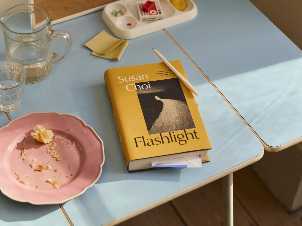 Reading guide: Flashlight by Susan Choi | The Booker Prizes